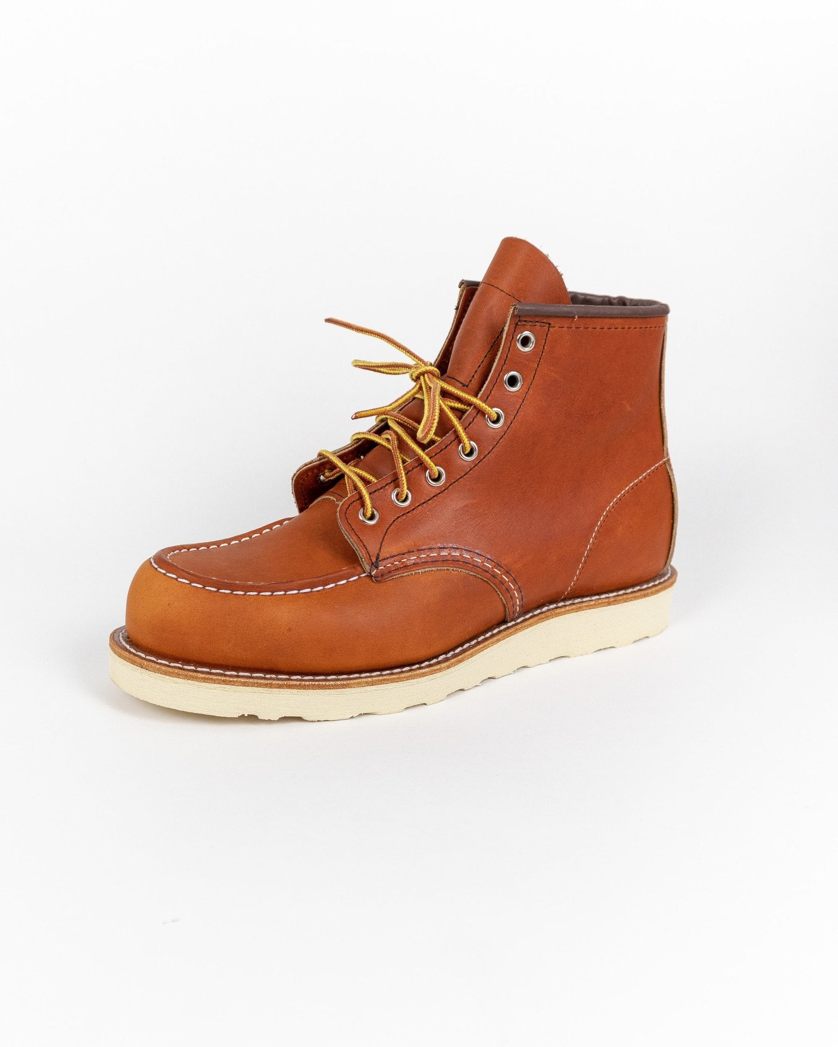 Red Wing Shoes - Classic Moc Toe - 875 Oro Legacy Leather – jhstore.se